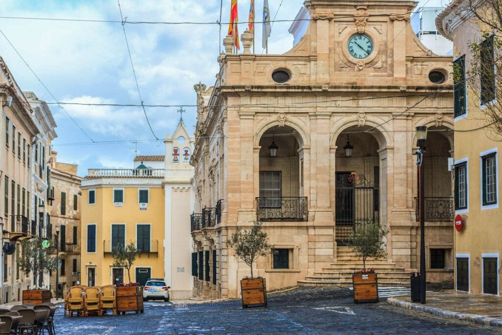 20 rincones mágicos QUE VER en MAHÓN, capital de Menorca