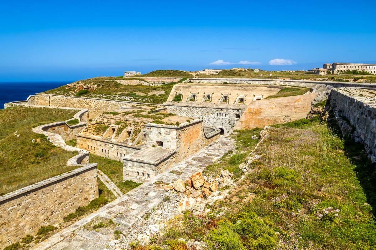 20 rincones mágicos QUE VER en MAHÓN, capital de Menorca